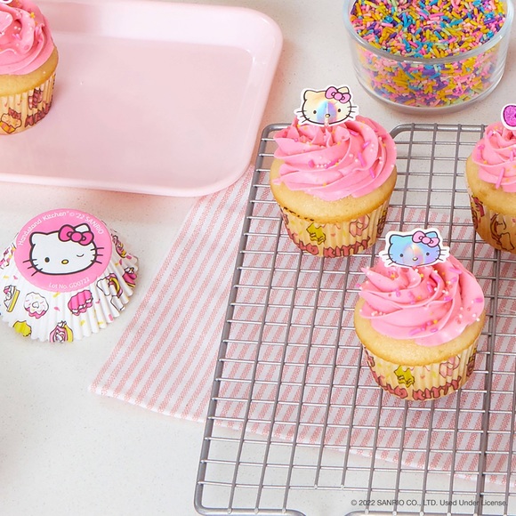Hello Kitty | Kitchen | Hello Kitty Printed Mini Baking Cups 48 Pcs ...